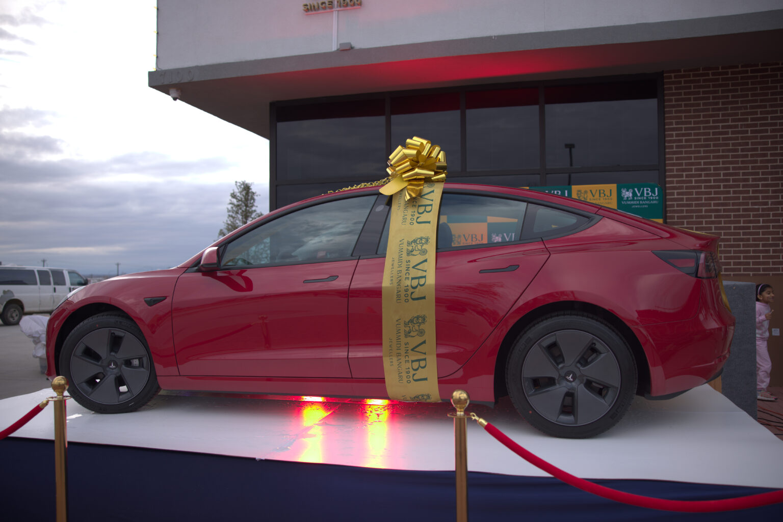 Grand Tesla Giveaway: 100 Dazzling Days Of Celebration - Vummidi ...