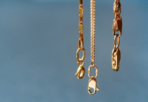 Gold Chain Buying Guide [12 Things You Should Know Before Buying] | VBJ